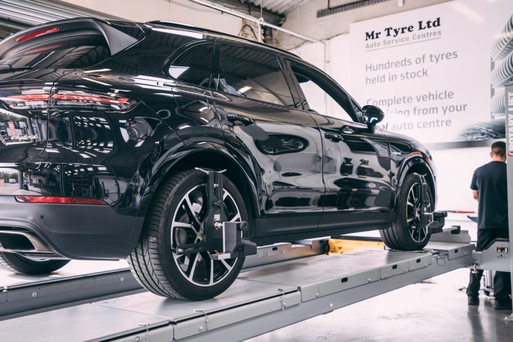 What's the Difference between Wheel Alignment, Tracking & Balancing ...